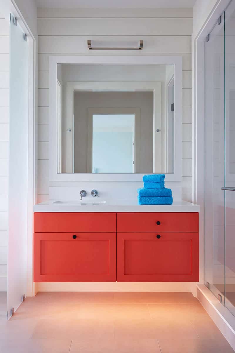 62 Red Bathroom Ideas - A Charming And Energetic Vibe 2024