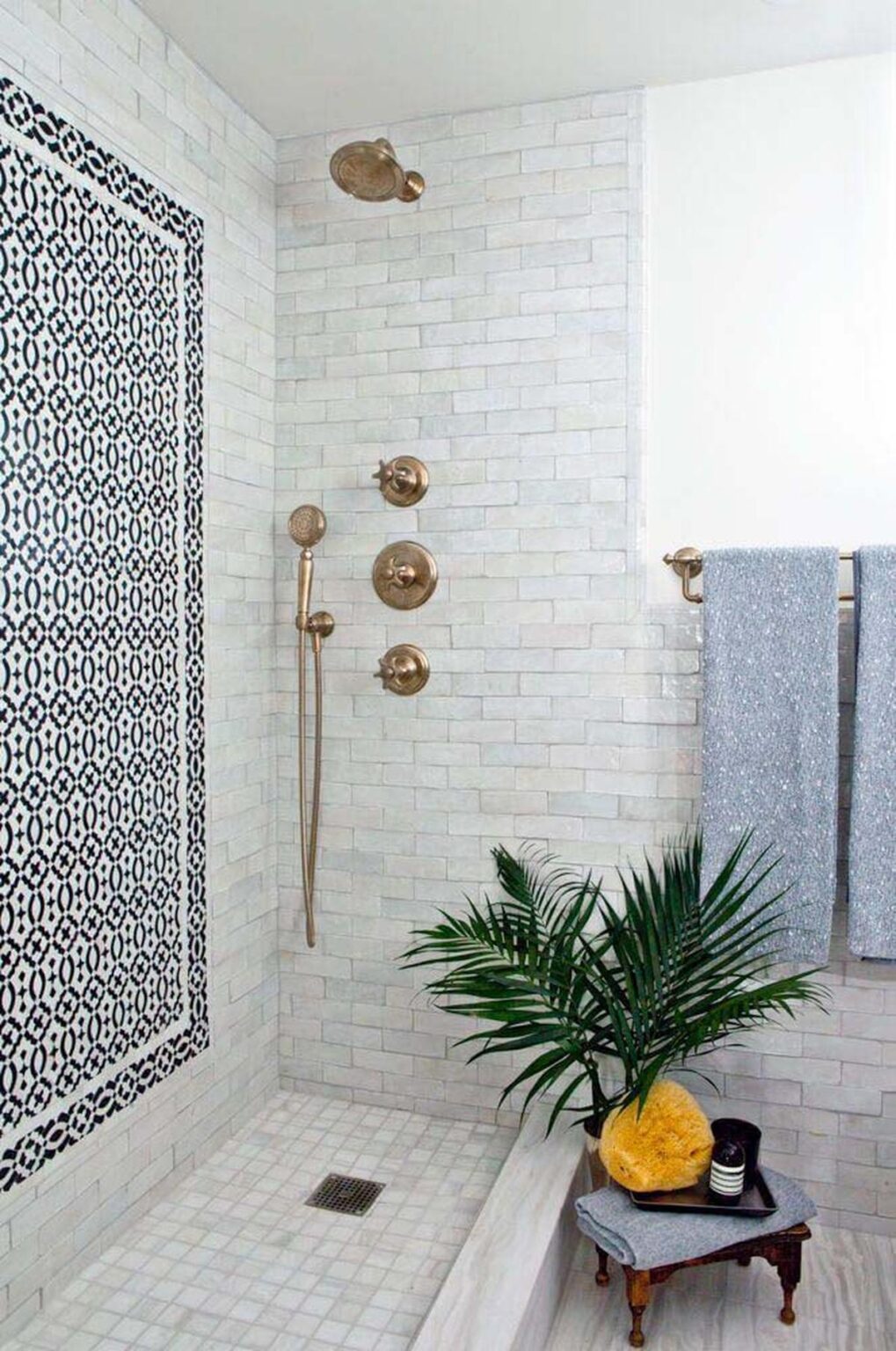33 Shower Tile Designs to Personalize Your Bathroom