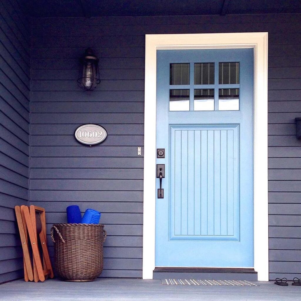 18 Stylish Blue Front Doors for a Bold Entrance