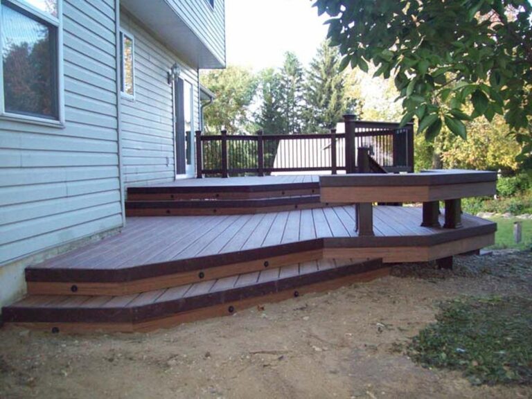 26 Stylish Deck Steps Designs to Enhance Your Outdoor Living