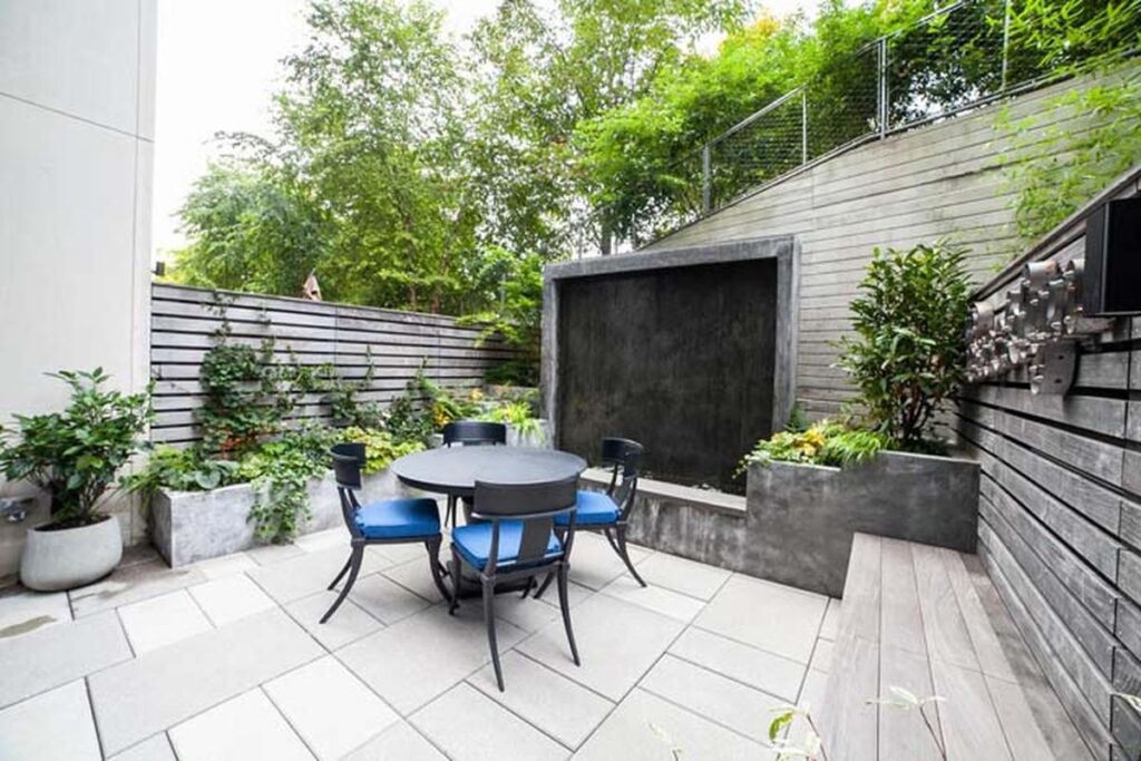 28 Townhouse Backyard Ideas to Impress