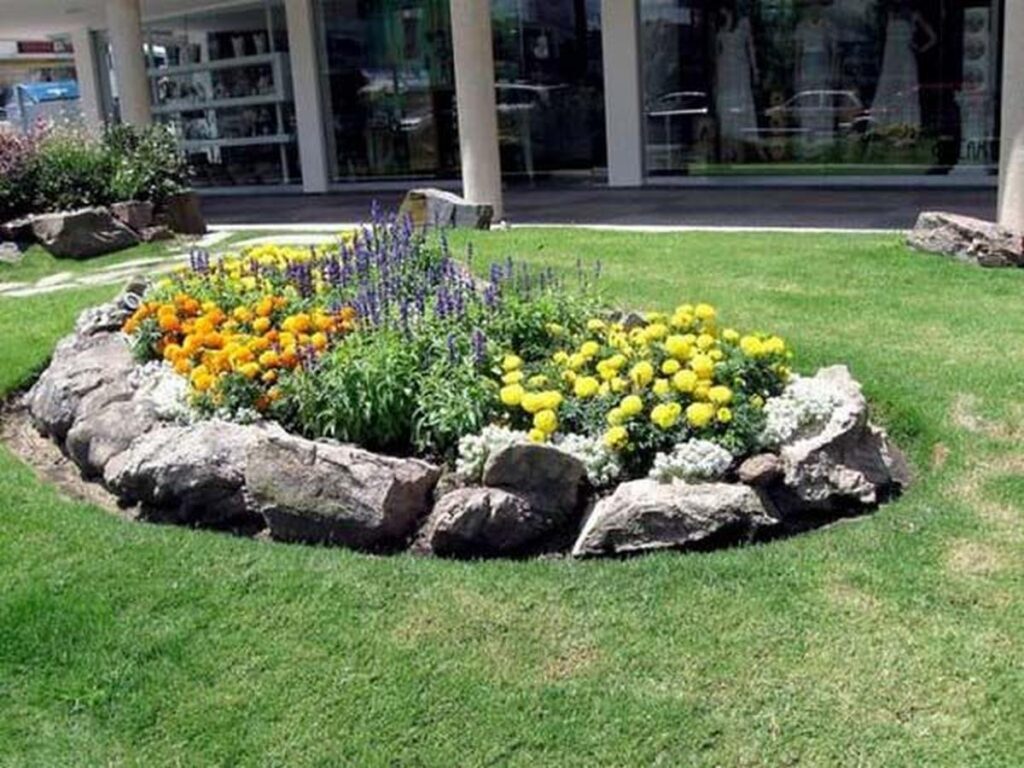 20 Easy Small Rock Garden Designs for Low Maintenance