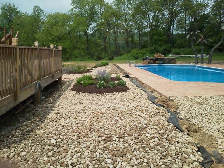 22 Easy Above Ground Pool Landscaping Solutions