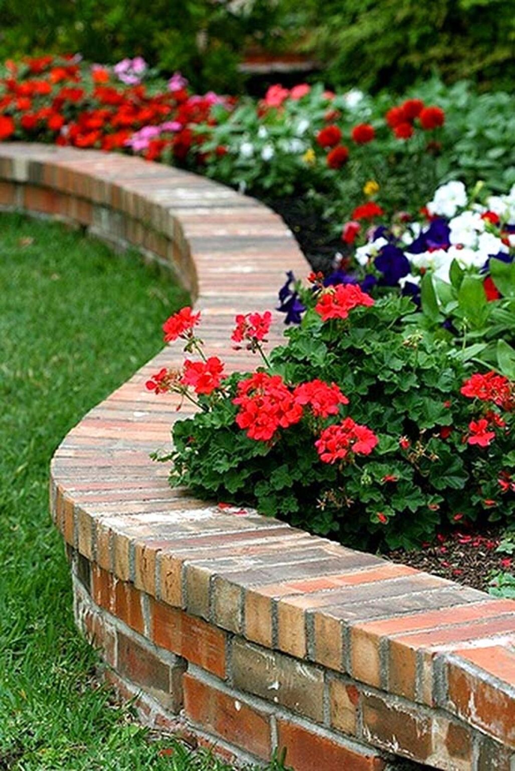 14 Best Brick Flower Bed Ideas to Try Instantly