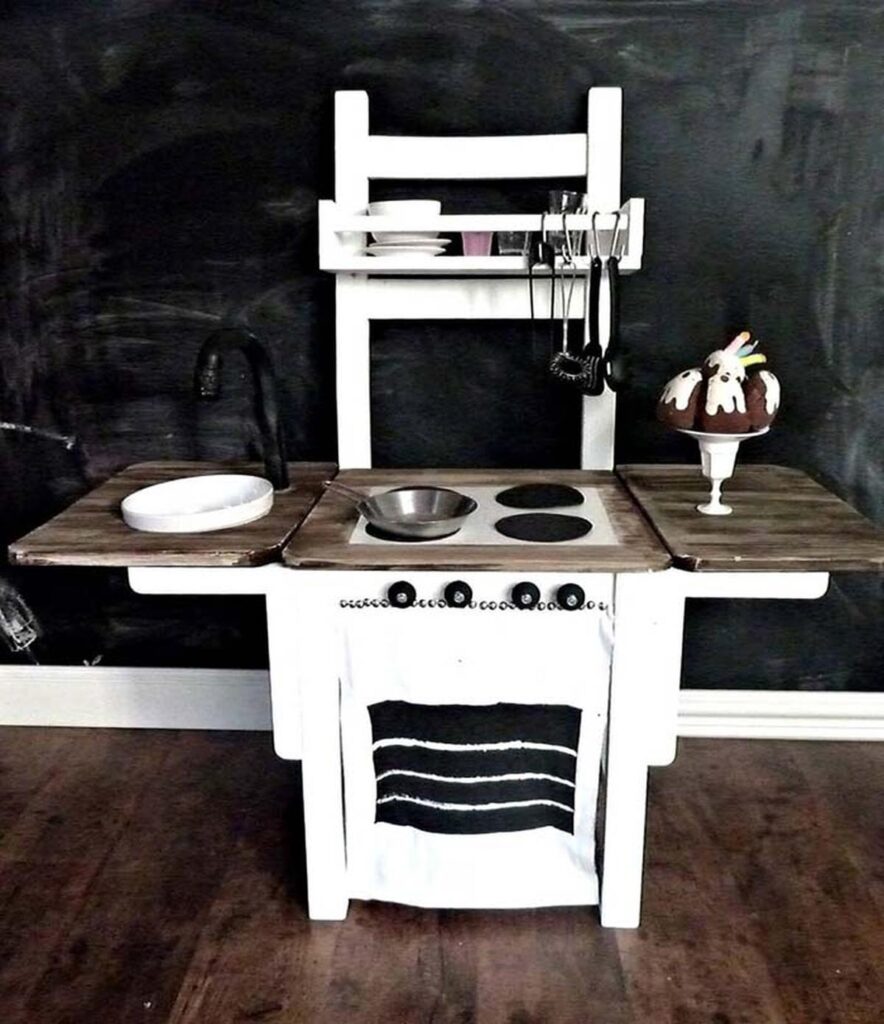 23 Innovative Uses for Old Chairs in Your Decor