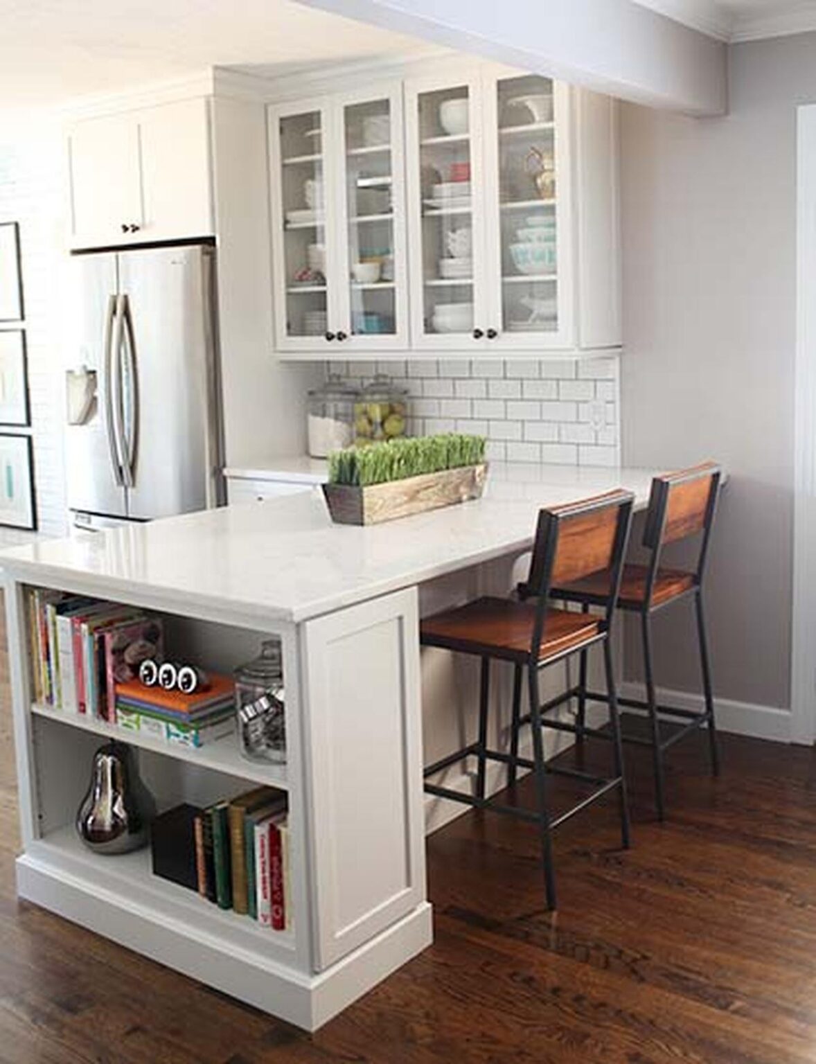 29 Practical Kitchen Peninsula Ideas to Enhance Your Cooking Space