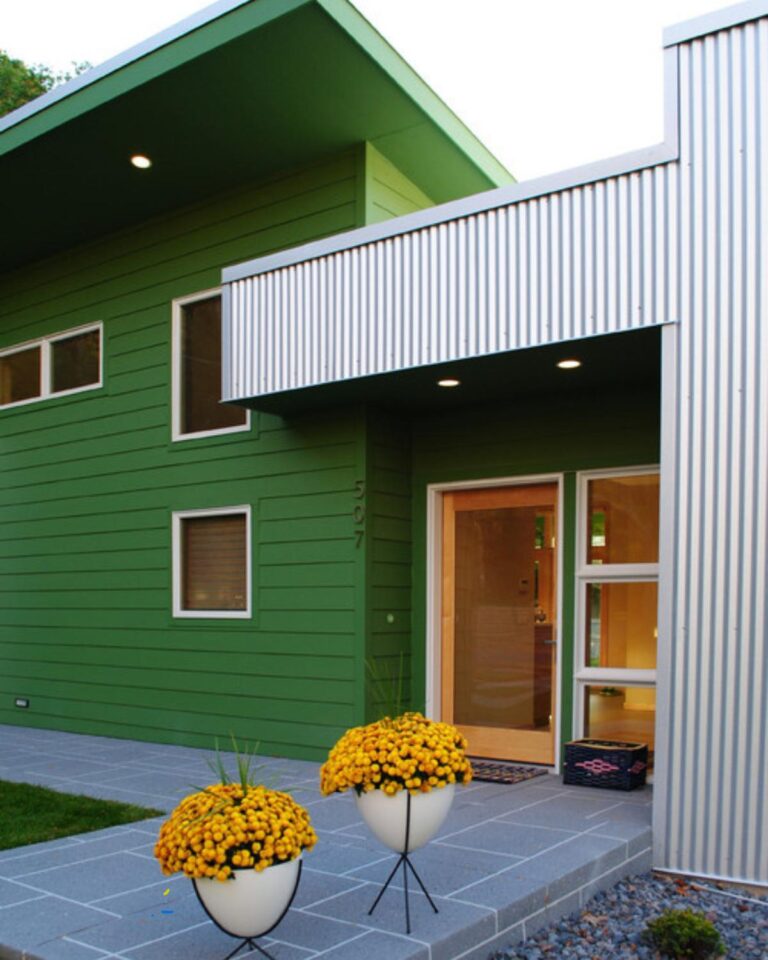 13 Eye-Catching Green Exterior Colors for Your Home