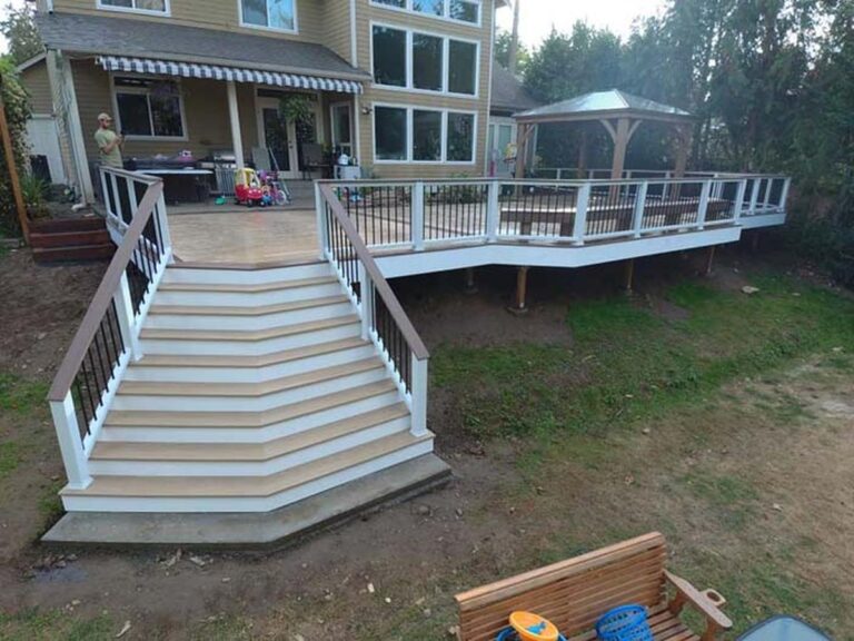 26 Stylish Deck Steps Designs to Enhance Your Outdoor Living