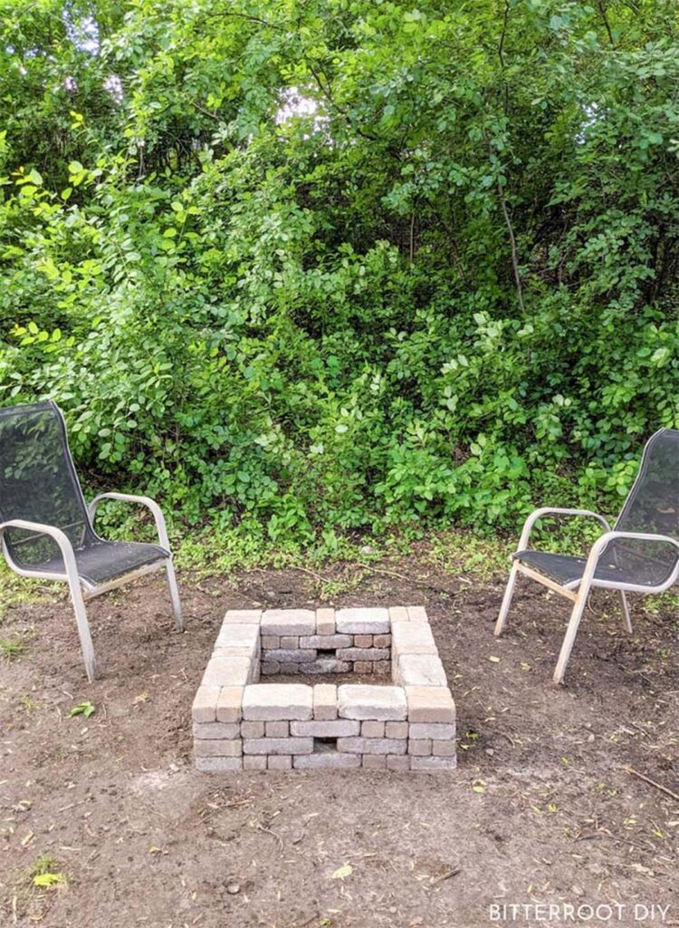 37 Simple DIY Outdoor Fire Pits You Can Make in One Day