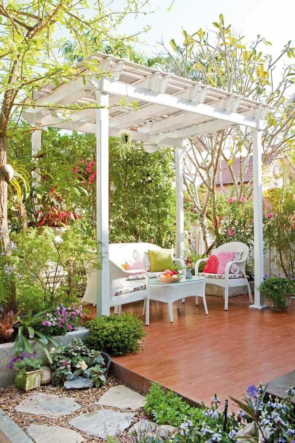 28 Relaxing Garden Corners for a Peaceful Retreat