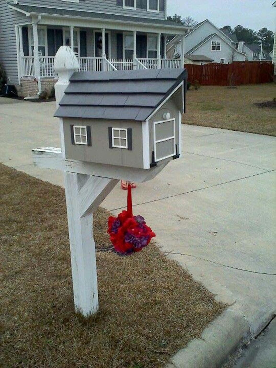35 Cool Mailbox Designs to Wow Your Visitors