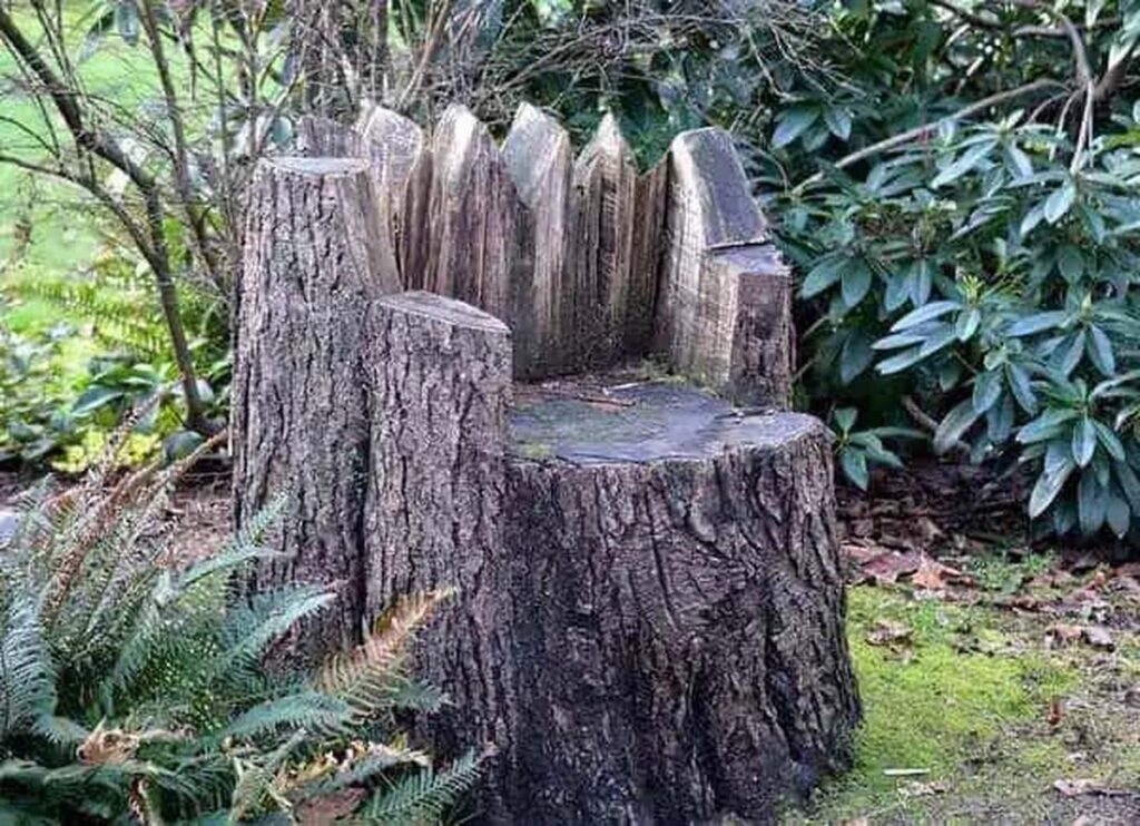 30 Innovative Tree Stump Decorations for Outdoor Spaces