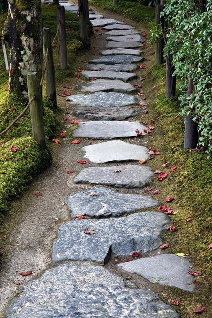 13 Creative Boulders Landscaping Ideas for Gorgeous Yard