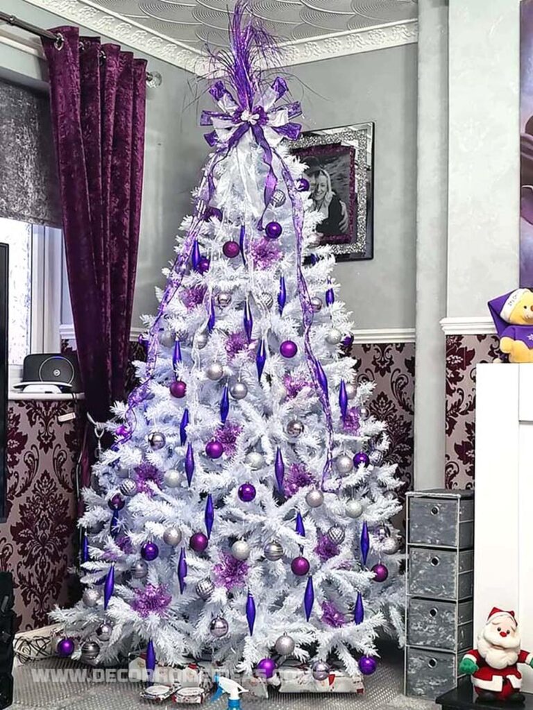 17 Chic Christmas Trees Trending This Winter