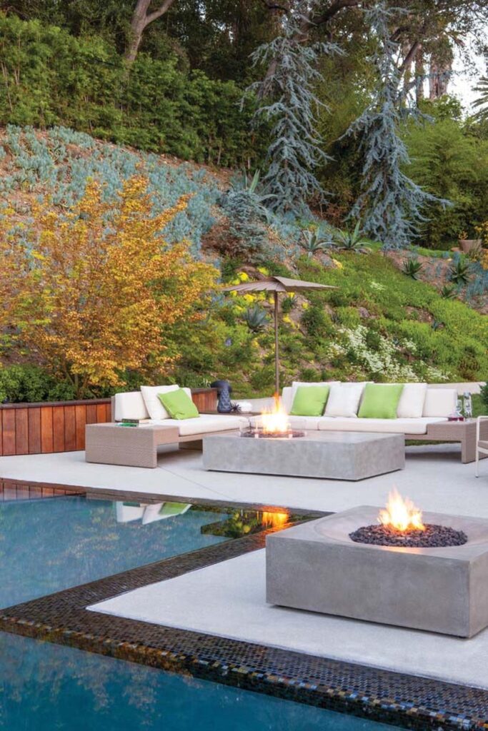 25 Poolside Fire Pit Designs to Enhance Your Outdoor Oasis
