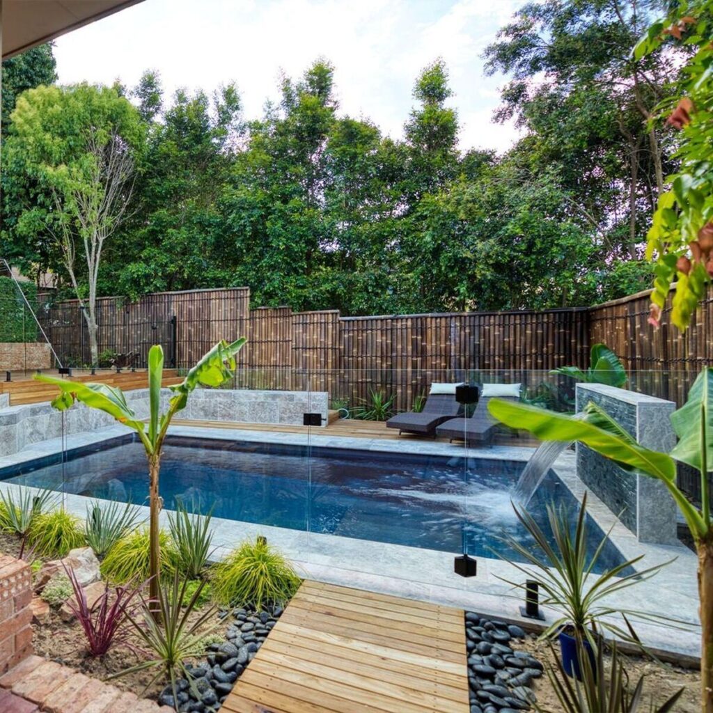 20 Gorgeous Inground Pool Landscaping Ideas