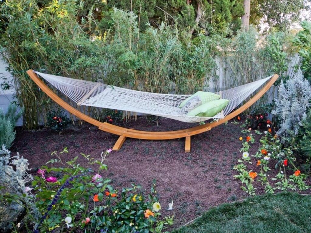 15 Dreamy Backyard Hammock Setups for Relaxation