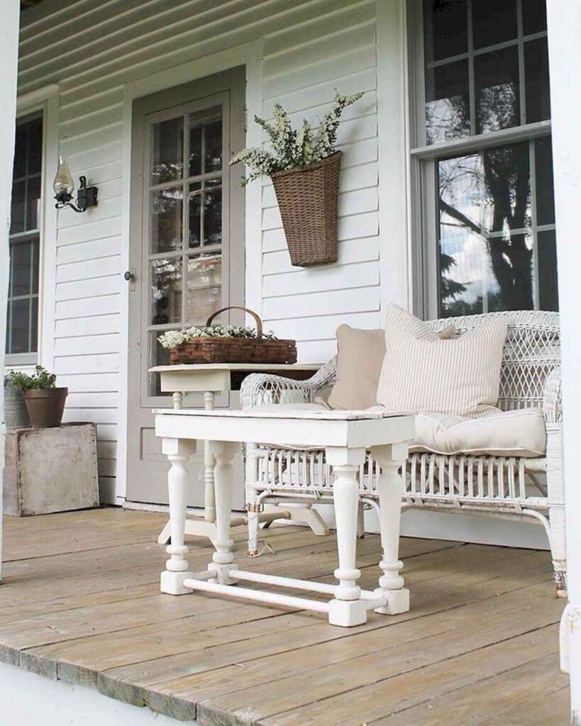 50 Rustic Farmhouse Porch Decor Ideas to Try