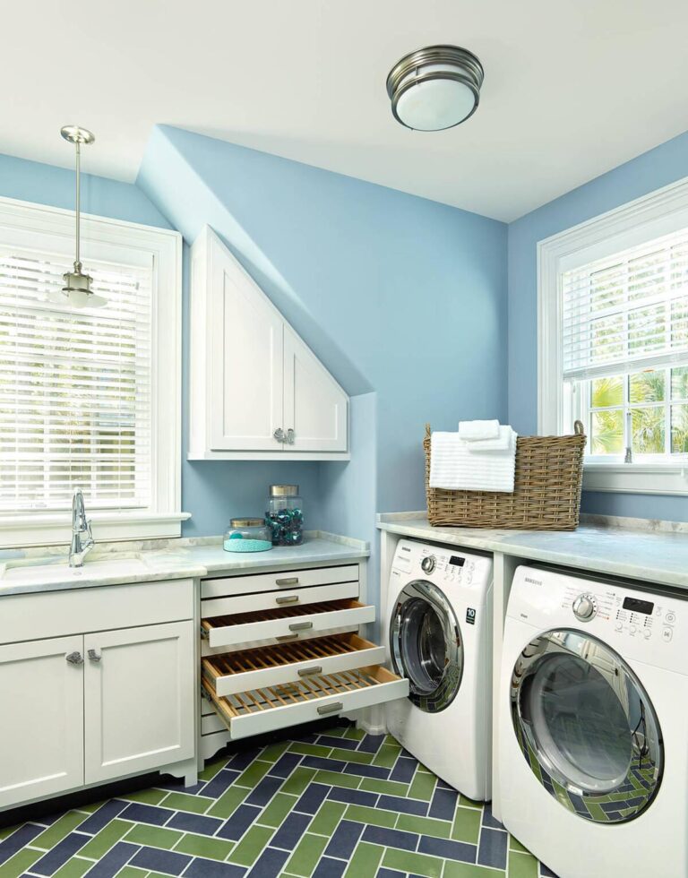 18 Brilliant Laundry Room Designs for Peak Efficiency