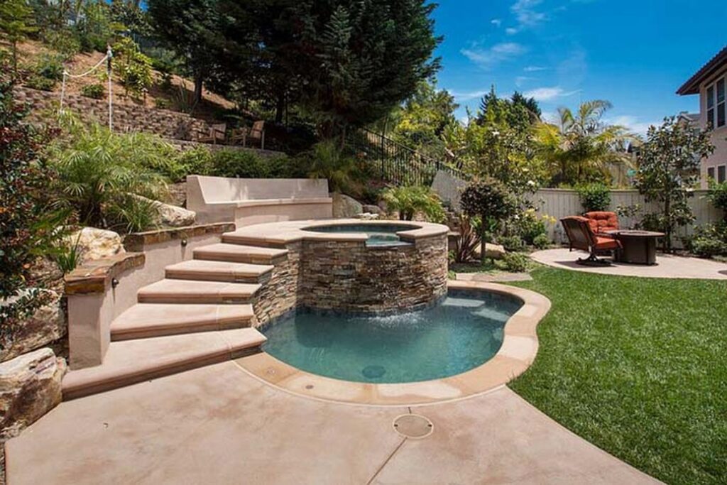 22 Easy Above Ground Pool Landscaping Solutions