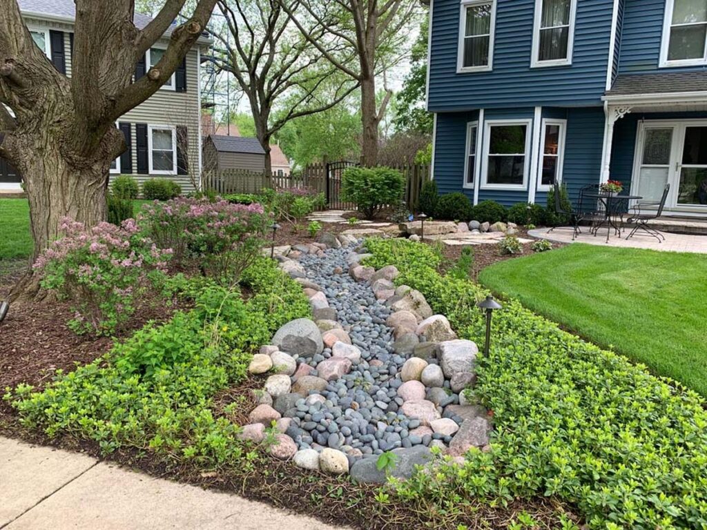 27 Best River Rock Ideas for Your Front Yard Landscape