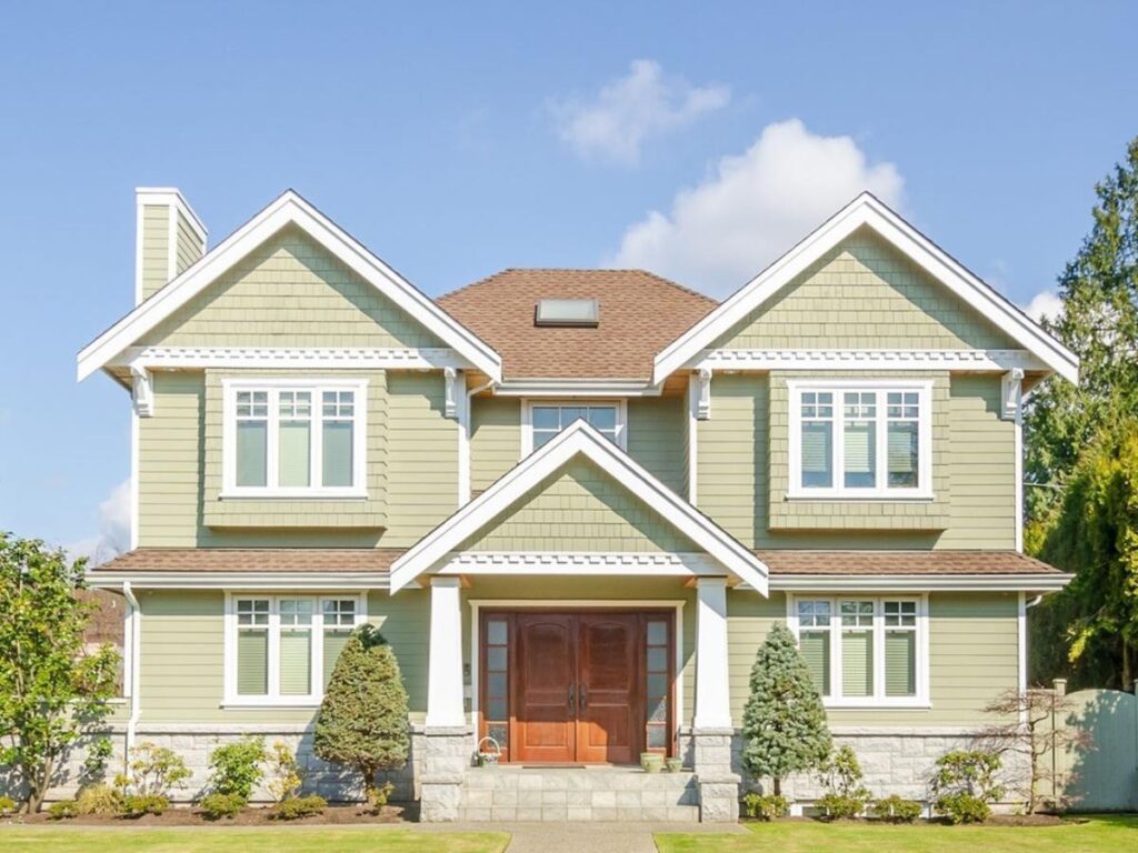 13 Eye-Catching Green Exterior Colors for Your Home