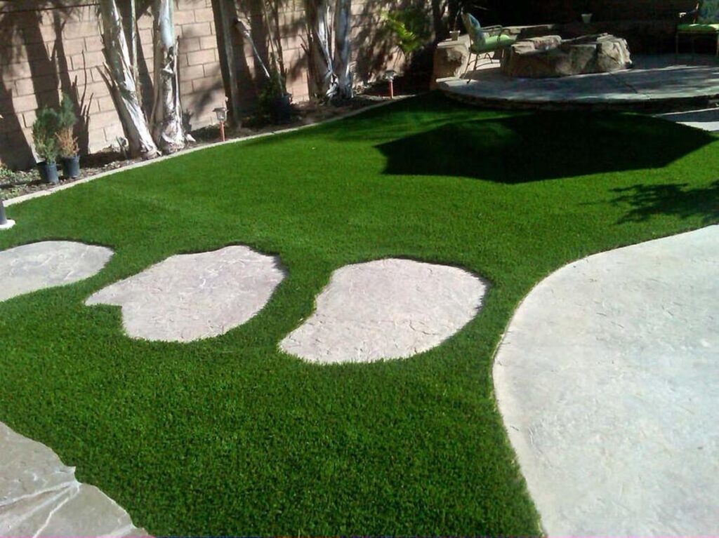 22 Stunning Artificial Grass and Paving Designs