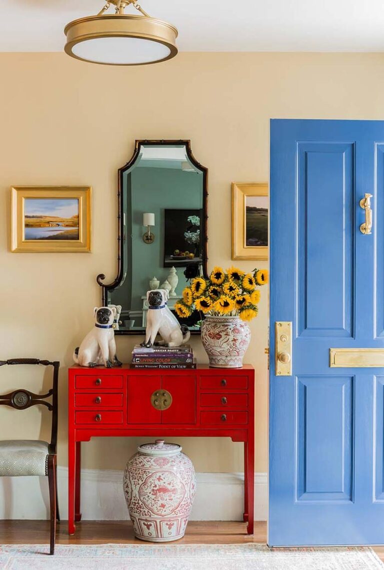 37 Beautiful Entry Table Ideas for a Warm Welcome