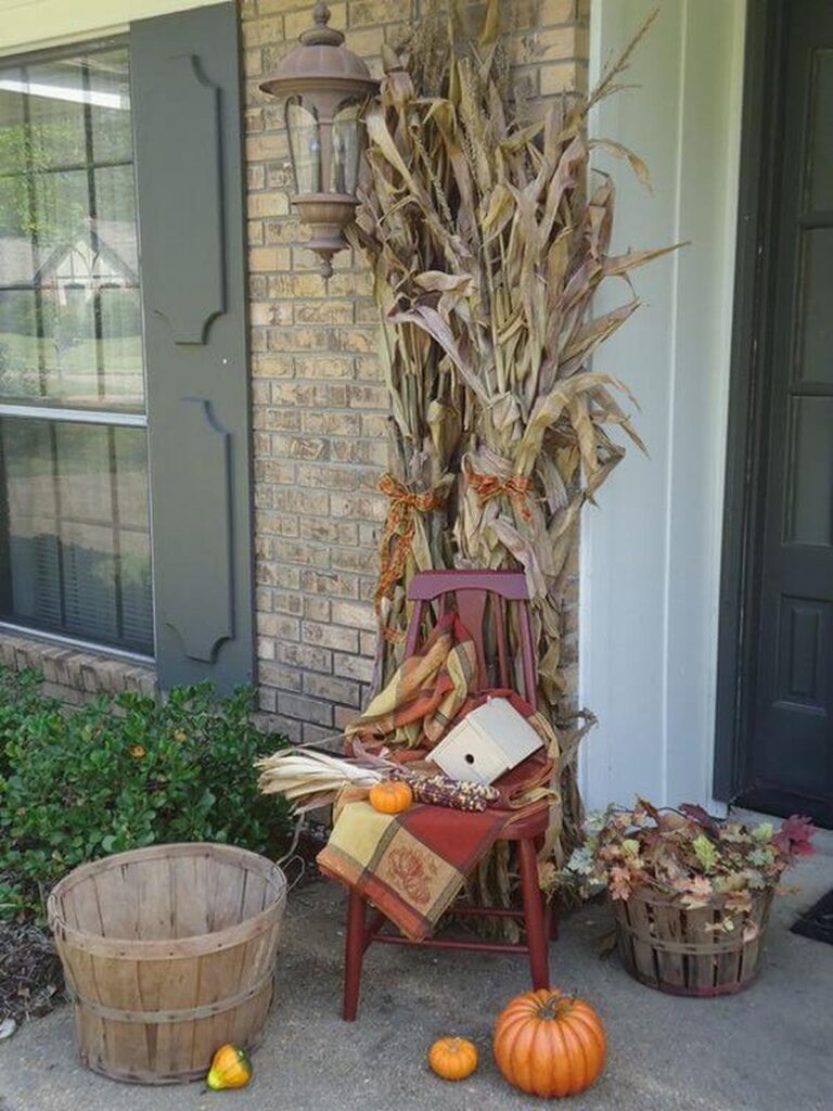 26 Best Fall Yard Decor Ideas for a Stunning Outdoor