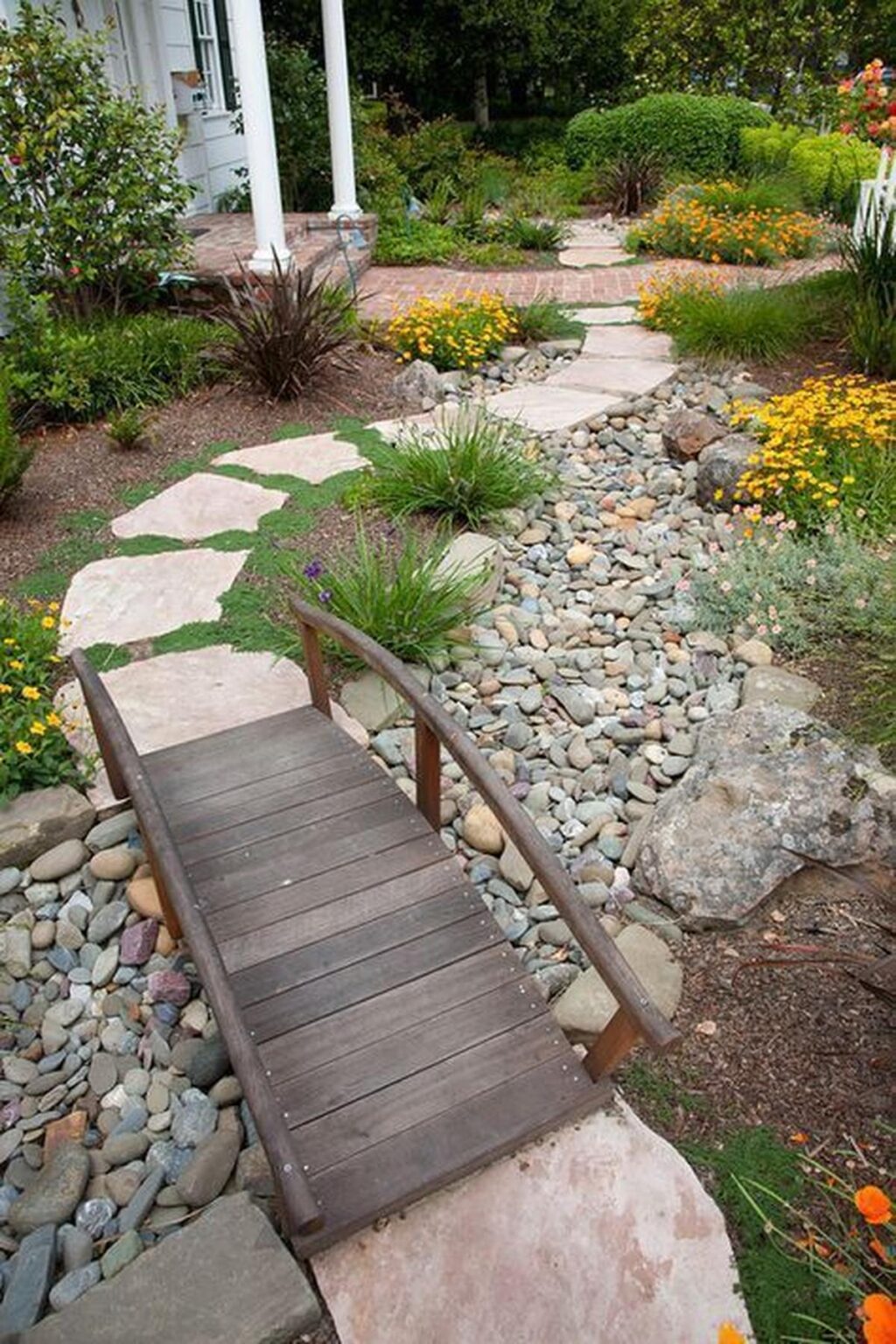 30 Stunning Dry River Bed Landscaping Ideas You’ll Love
