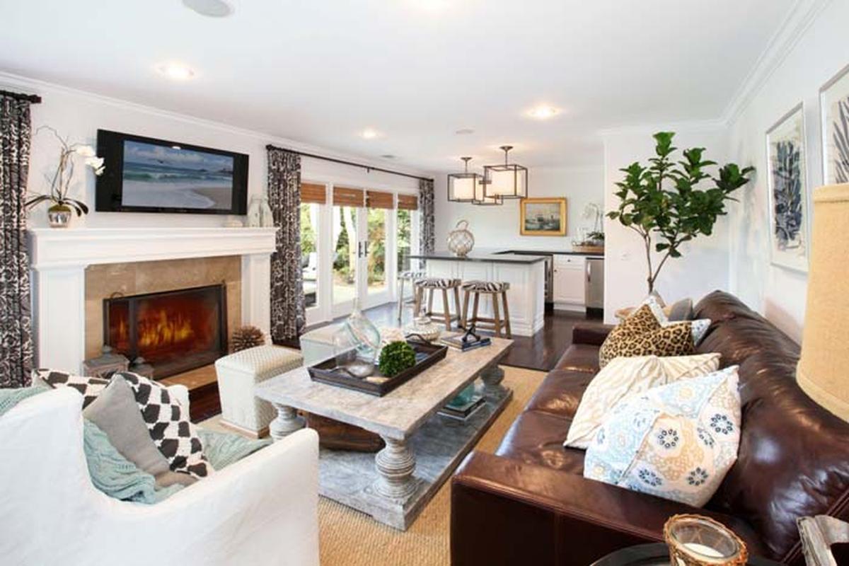 12 Bright and Airy Living Room Ideas You’ll Love