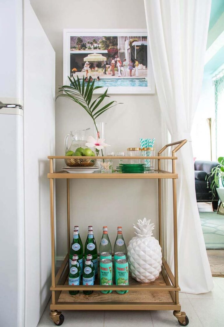 40 Coastal Interior Designs for Your Beach Home
