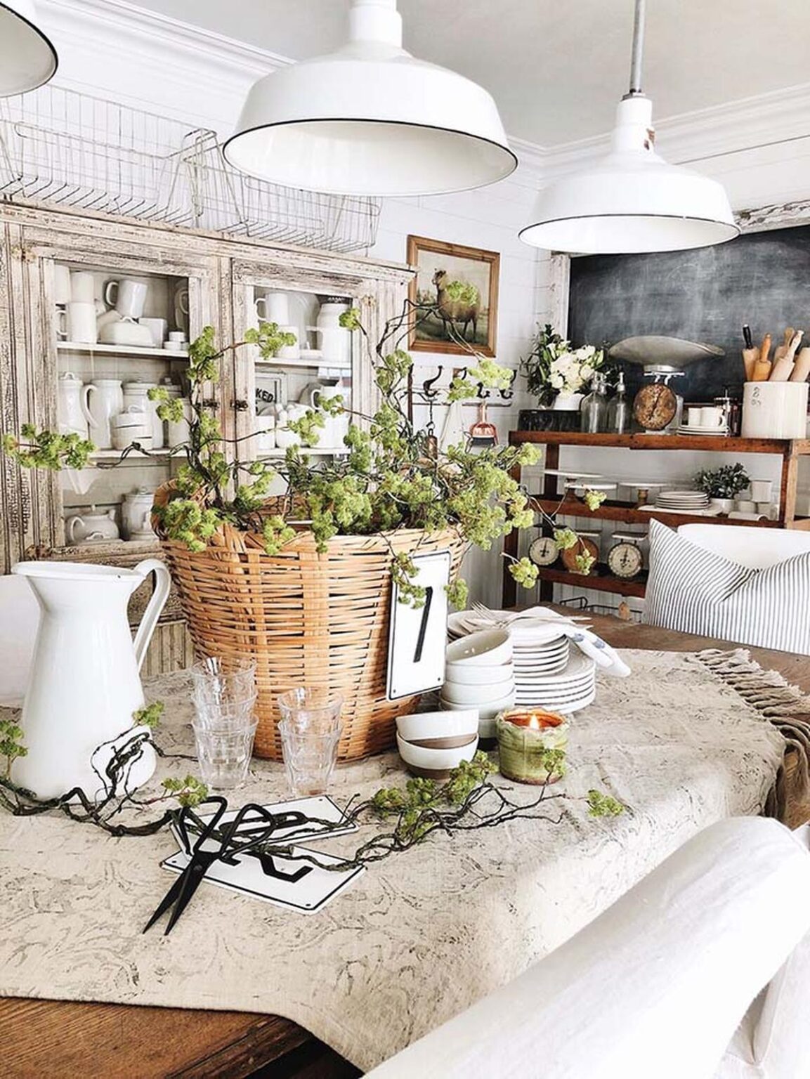 20 Best Spring Centerpiece Ideas to Celebrate the Season