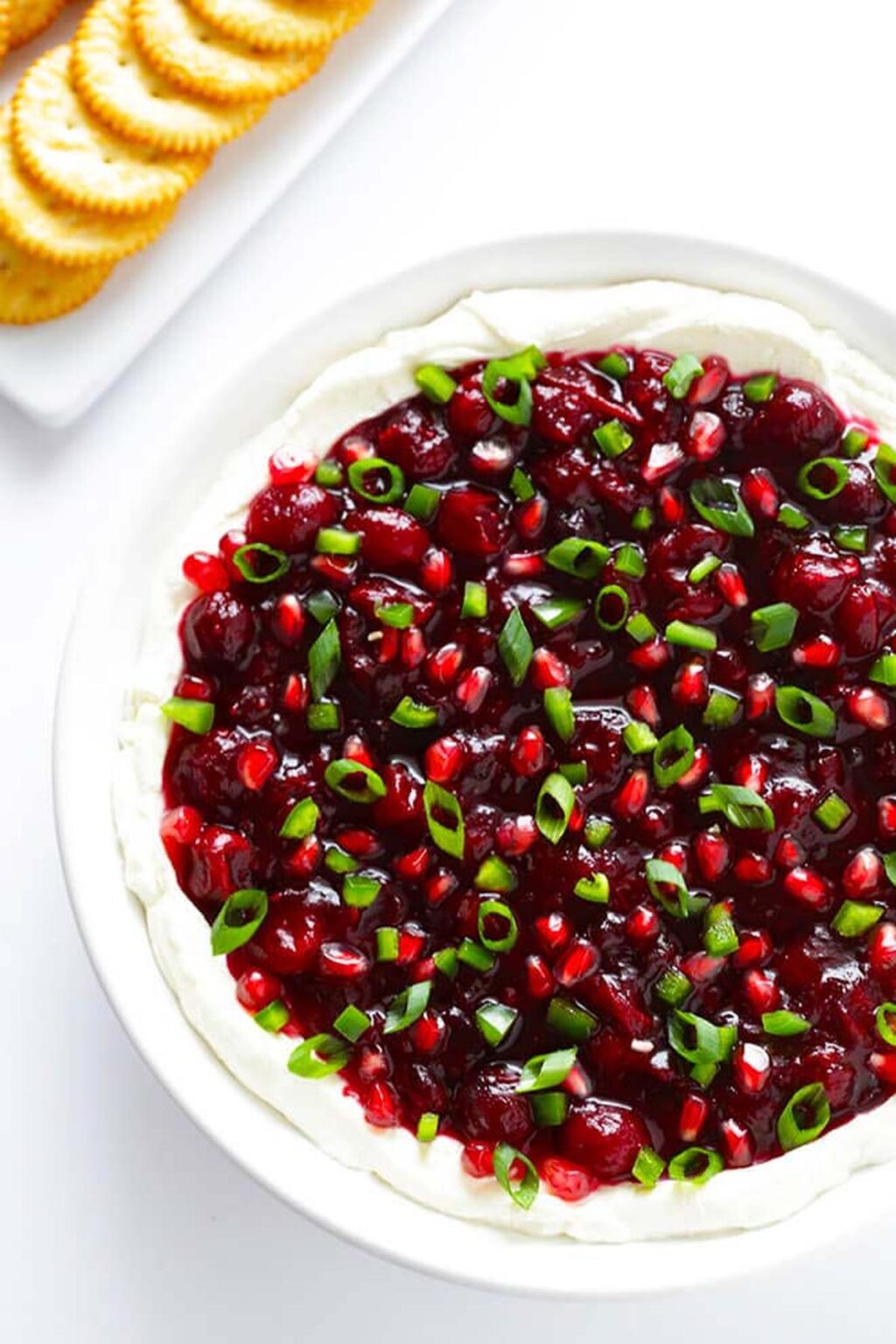 35 Irresistible Christmas Dips for Party Success
