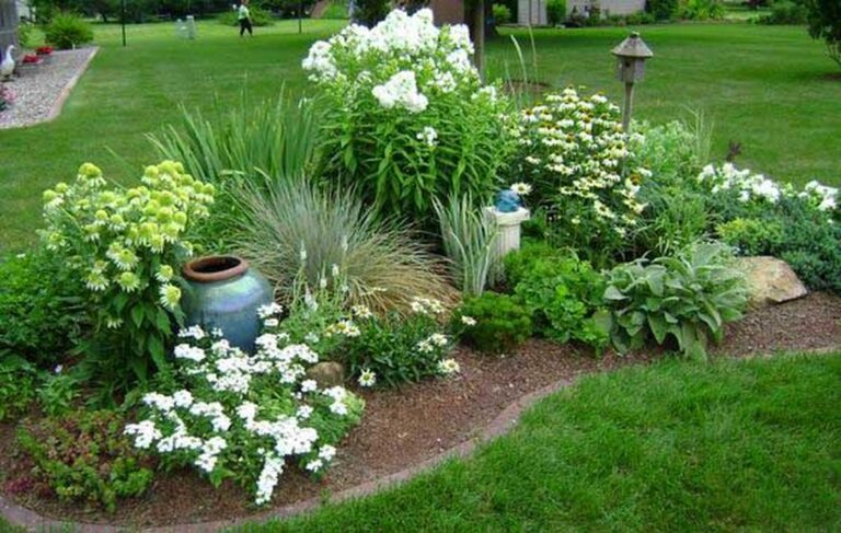 23 Awesome Garden Ideas for Growing Small Flowers