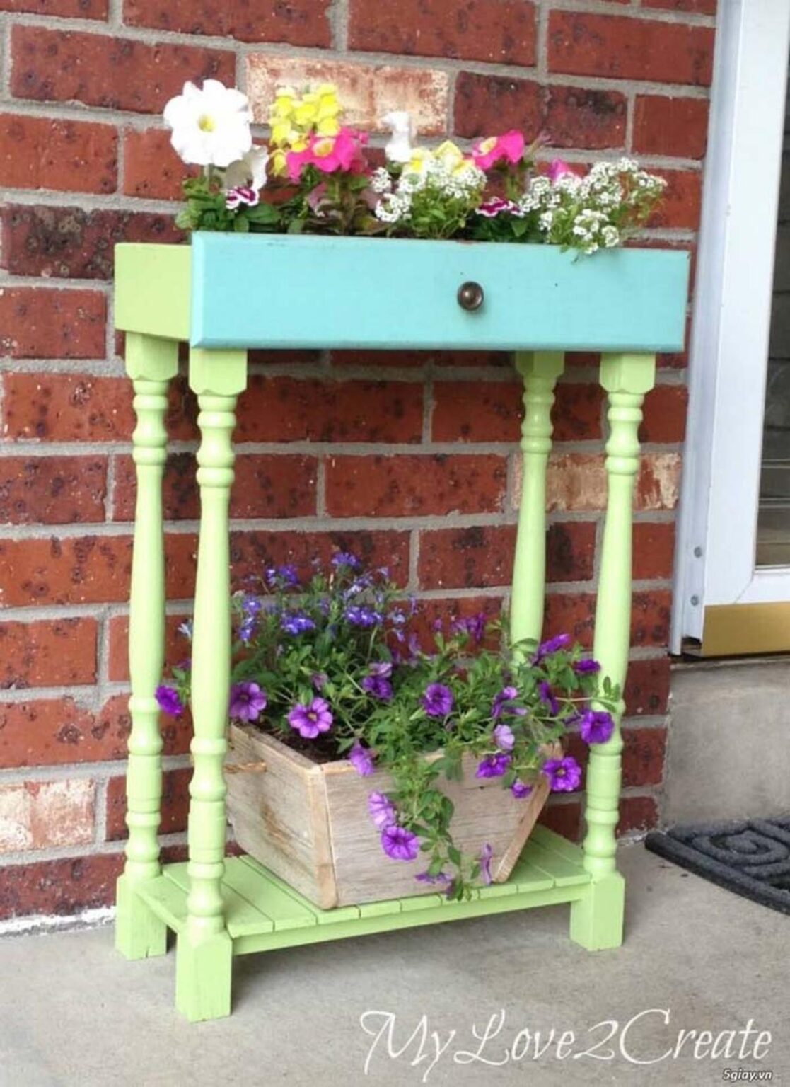 32 Best Repurposed Garden Container Ideas You’ll Love