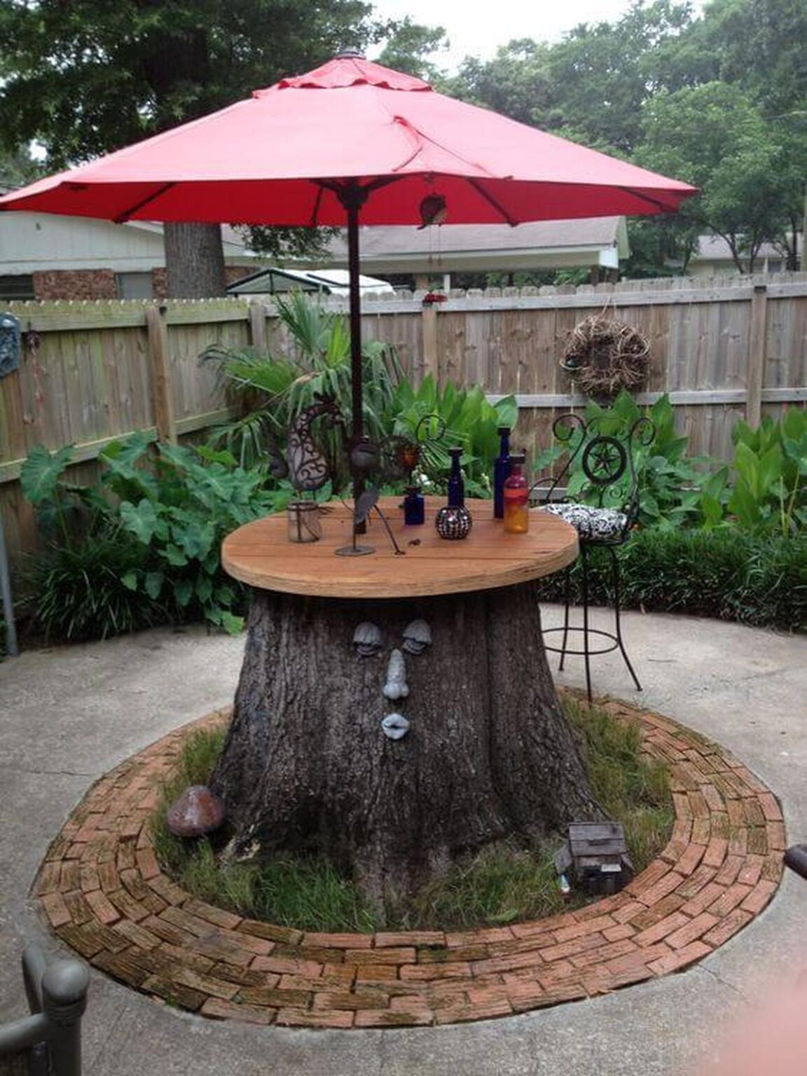 26 Fun DIY Wood Log Projects for Your Garden