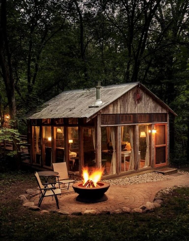 25 Charming Tiny Cabins Perfect for a Quiet Retreat