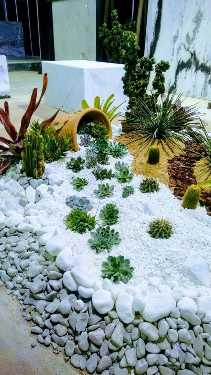 20 Stunning Rock Projects to Transform Small Gardens