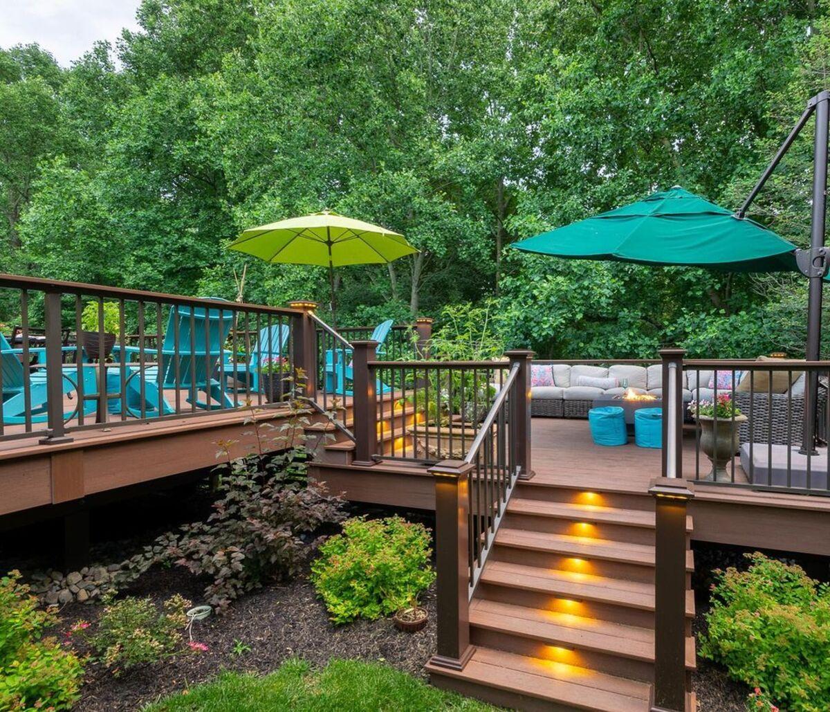 13 Modern Two-Level Deck Designs to Inspire