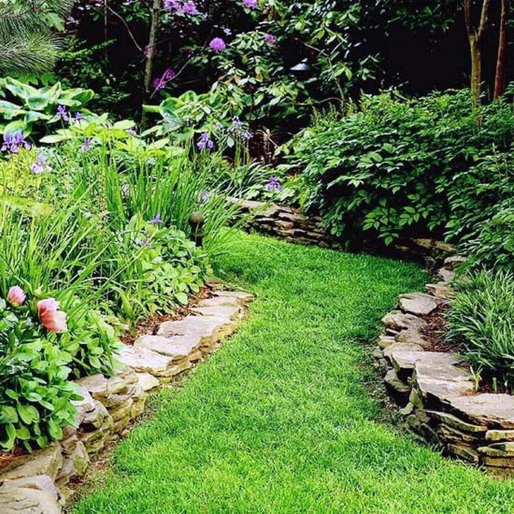 25 Fabulous Pebble and Rock Edging Ideas for Gardens