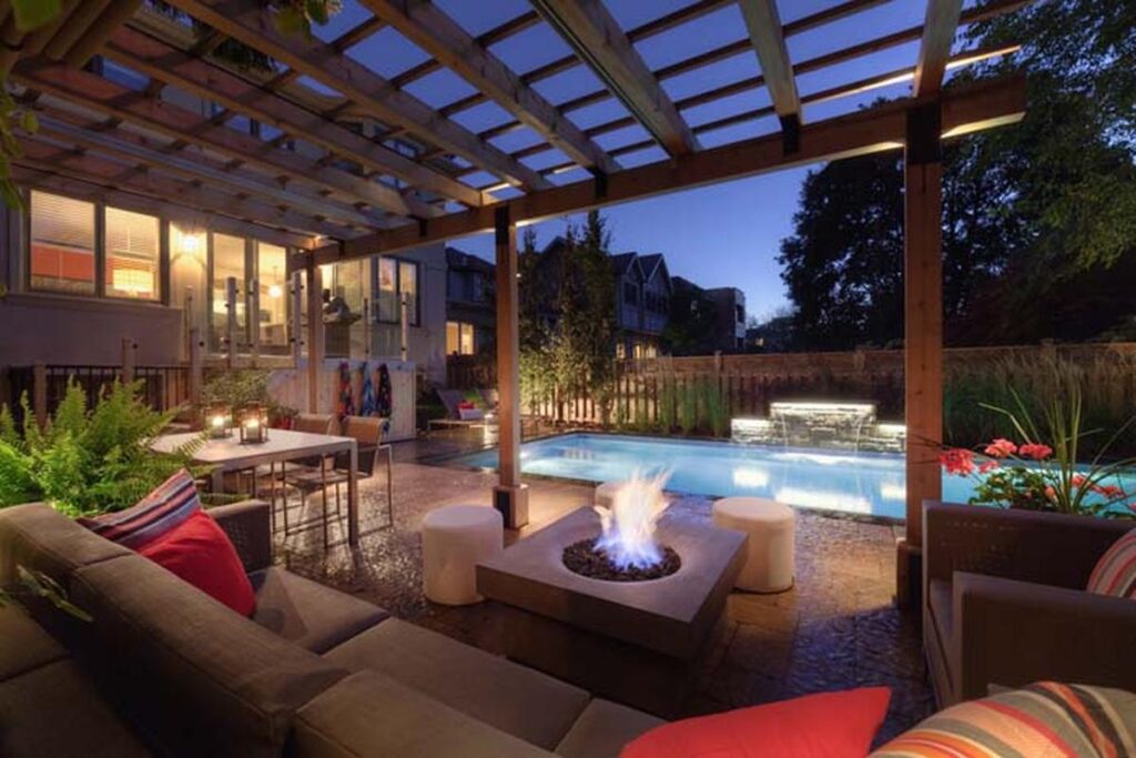 25 Poolside Fire Pit Designs to Enhance Your Outdoor Oasis