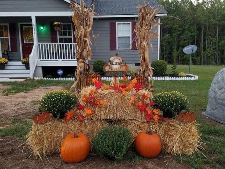 26 Best Fall Yard Decor Ideas for a Stunning Outdoor