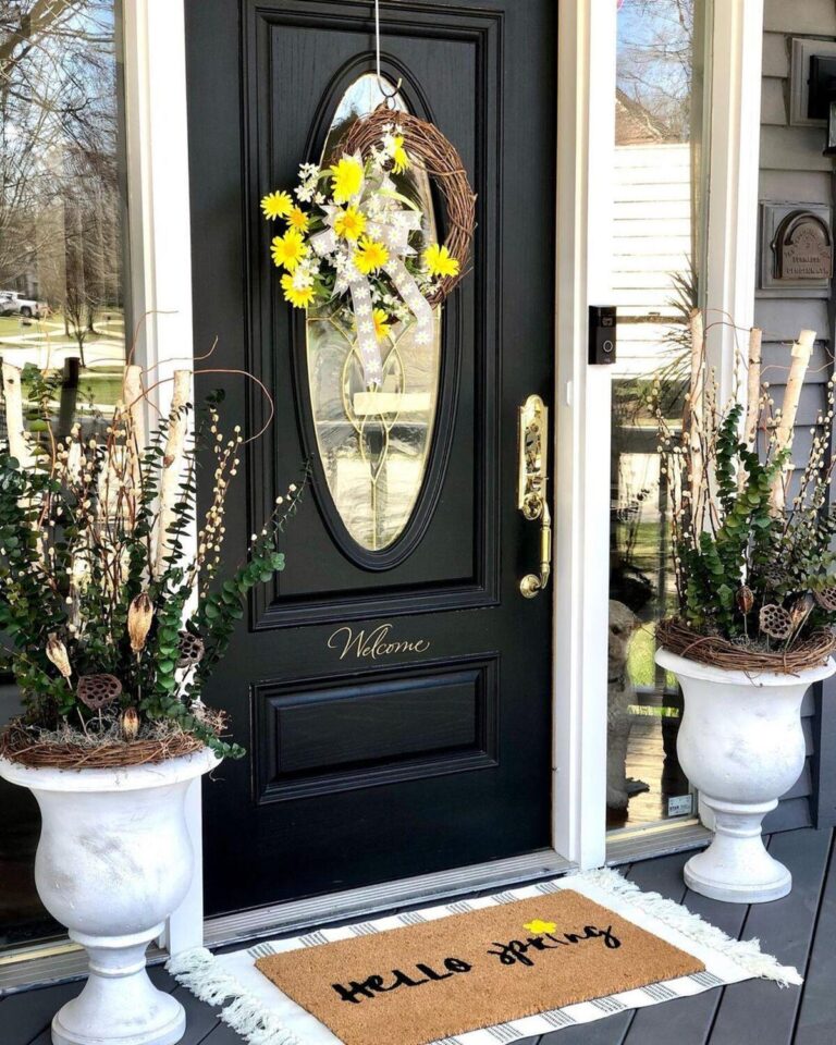 18 Colorful Spring Porch Decor Ideas for a Bright and Inviting Entrance