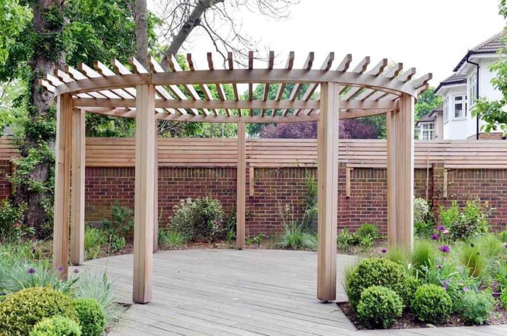 20 Best Round Garden Ideas for a Serene Outdoor Space