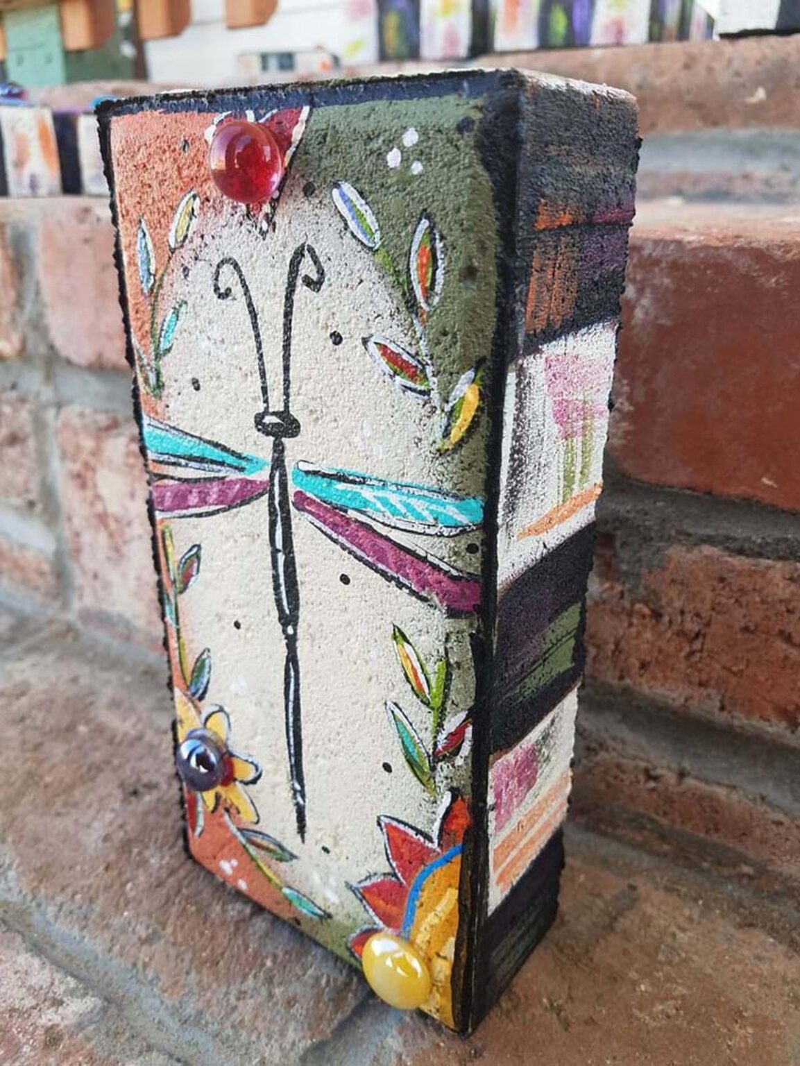 31 DIY Projects to Reuse Old Bricks and Transform Your Home and Garden