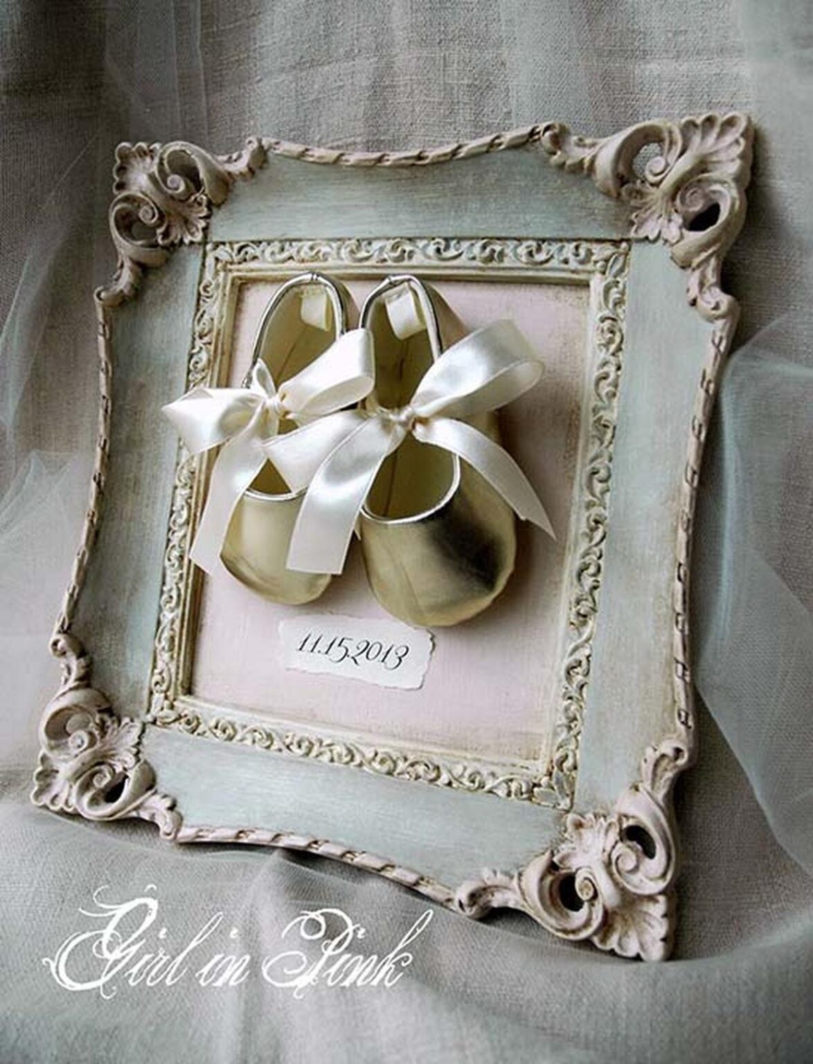 25 Creative Ways to Repurpose Old Picture Frames