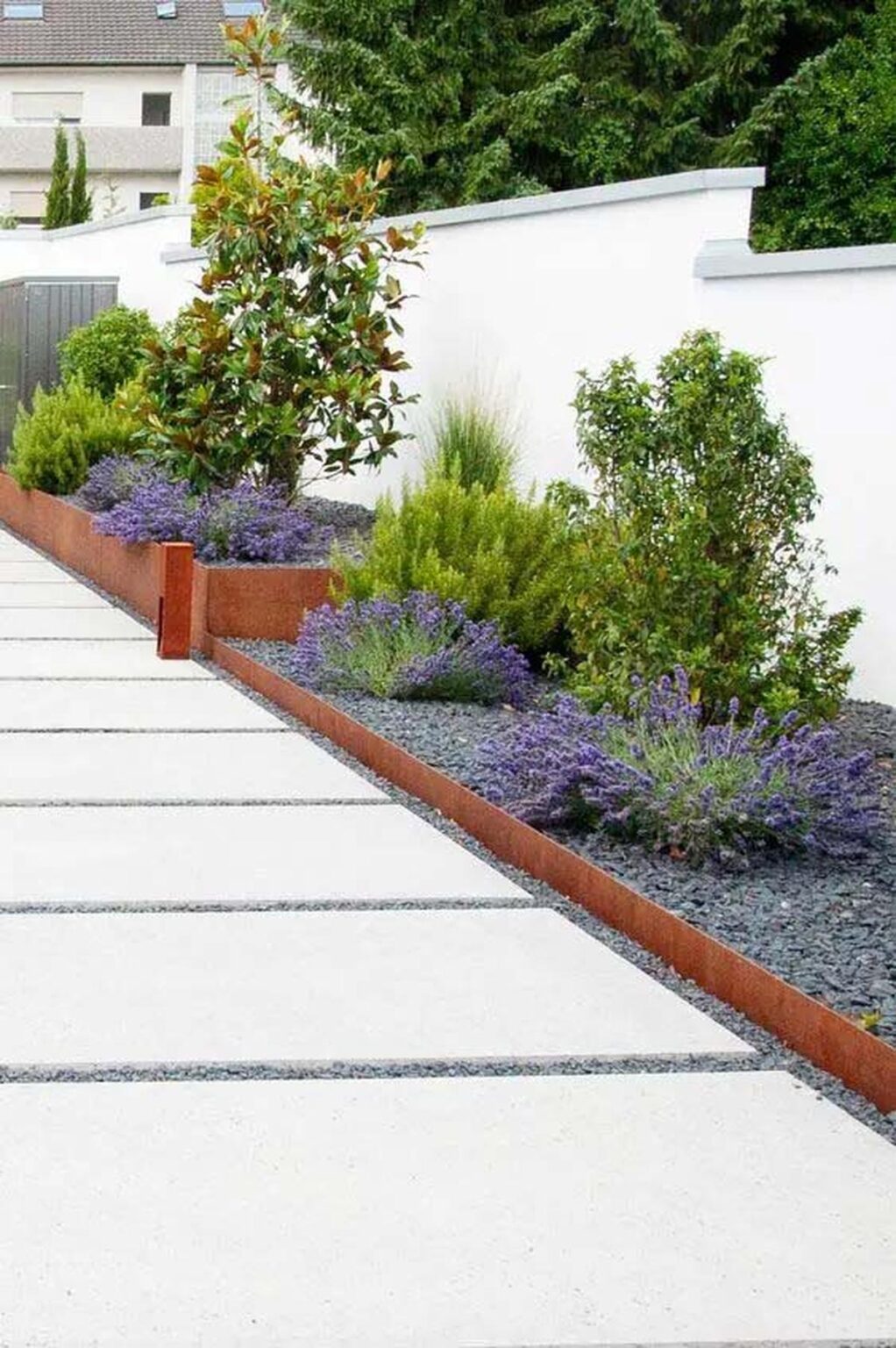 25 Beautiful Garden Borders to Create