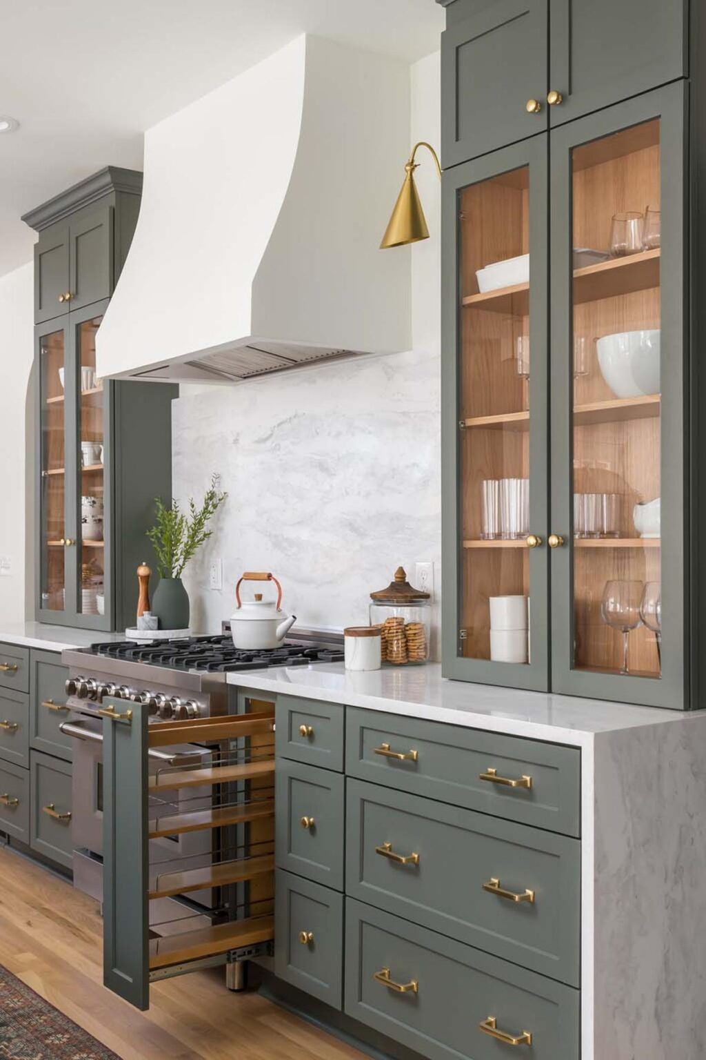 6 Designer-Approved Trendy Kitchen Cabinet Colors