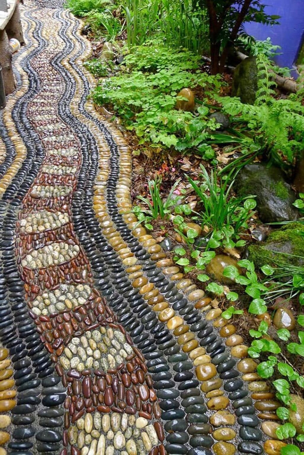 13 Creative Stone Paths and Craft Garden Arts